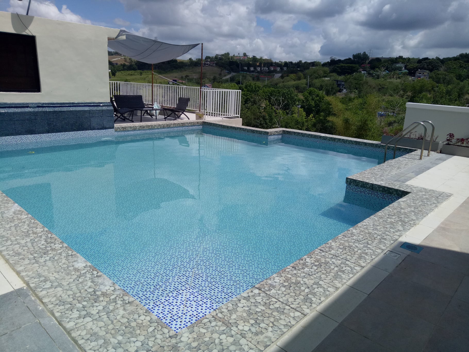 The Resthouse at Eastland Heights Photos – RCDC Property