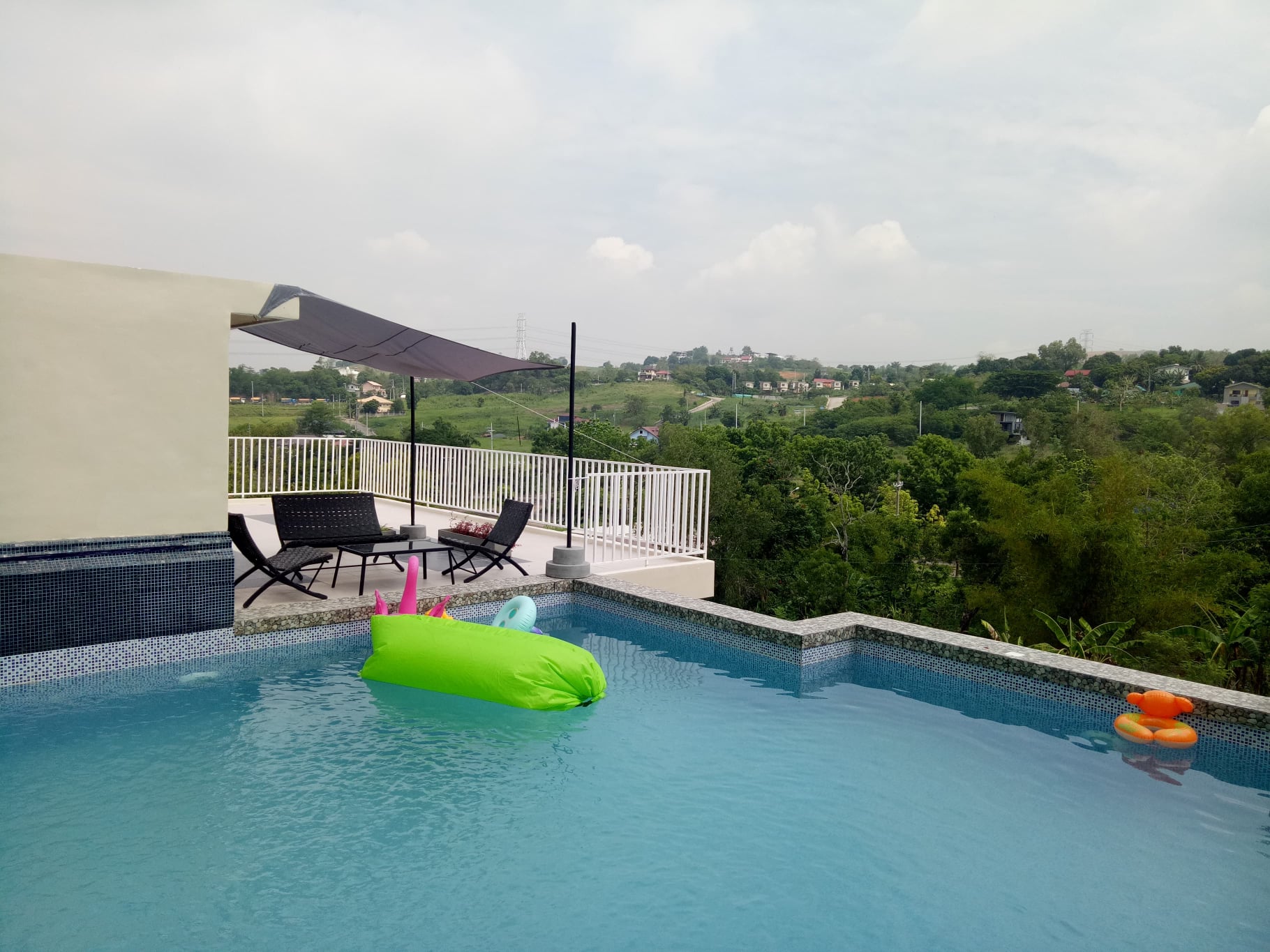 The Resthouse at Eastland Heights Photos – RCDC Property